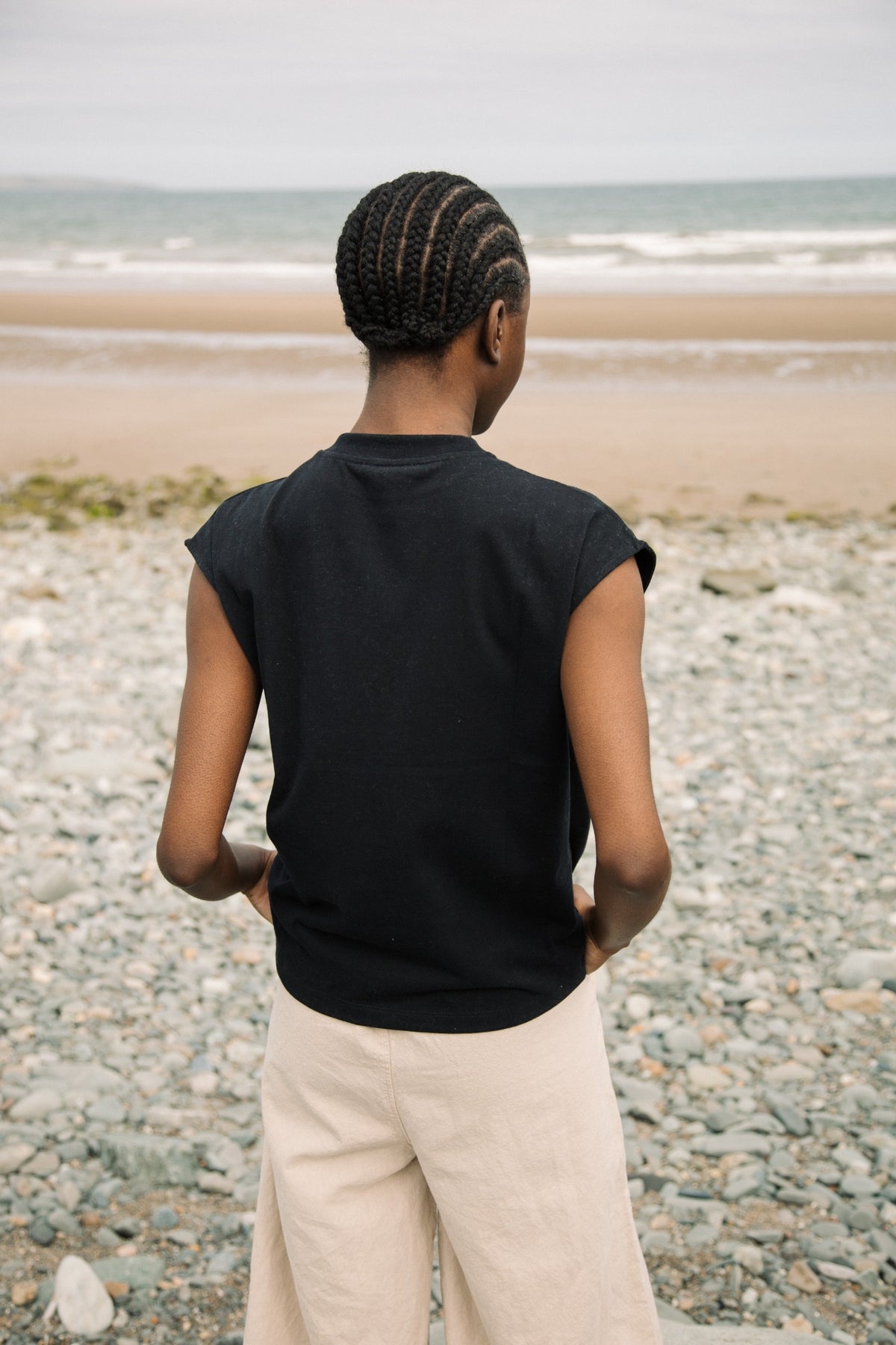 Aukai Organic Cotton Top in Black | Beaumont Organic